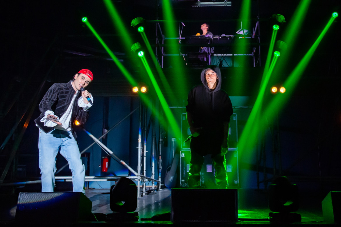 Spogliando Cirano dai suoi stilemi al ritmo di una strofa rap | il ...