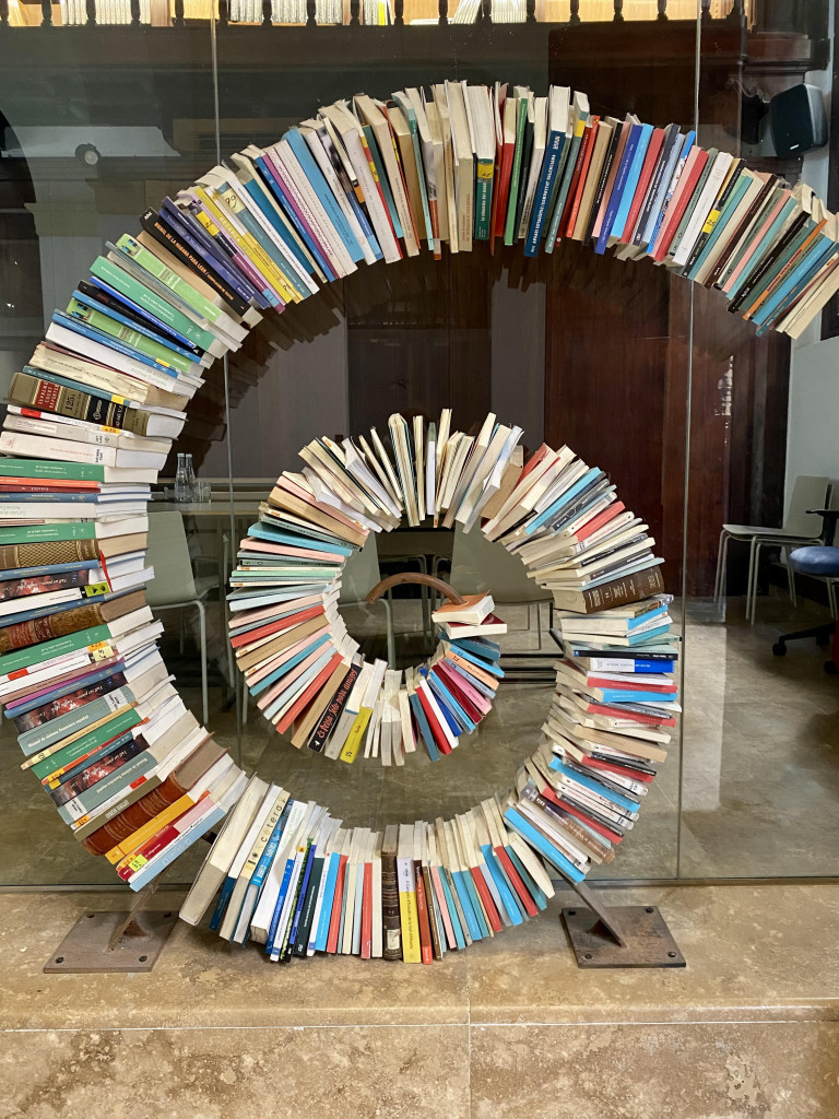 «In ordine sparso» dalla storia al frammento | il manifesto