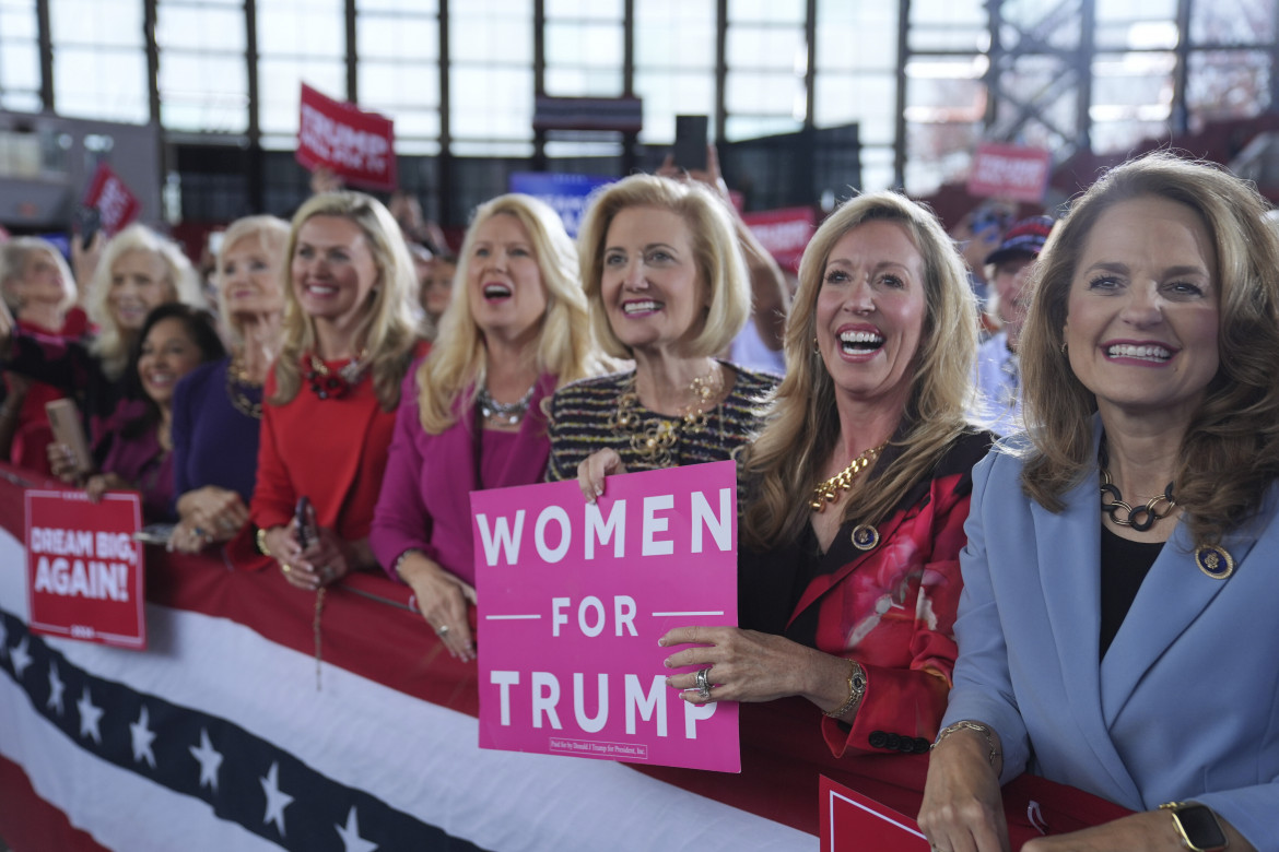Il miraggio della donna bianca: il 52% sceglie Trump | il manifesto